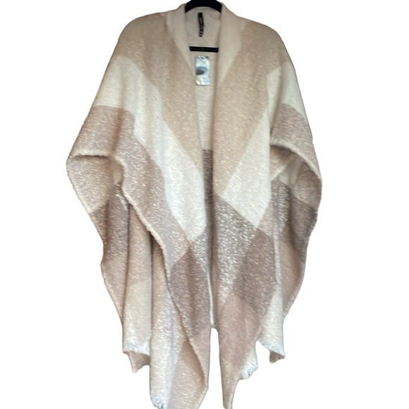 torrid | Sweaters | Torrid Multi Color Plaid Ruana Wrap Shawl Size Os ...